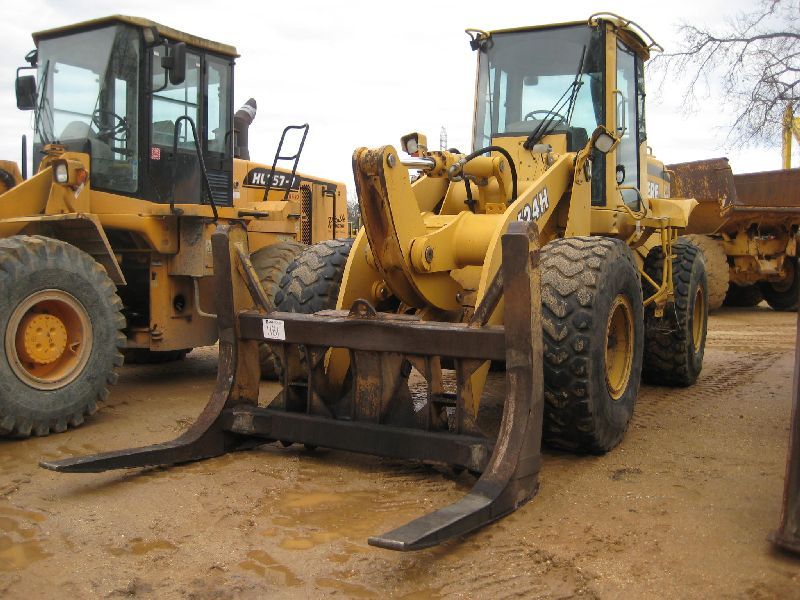 JOHN DEERE 624H WHEEL LOADER, S/N 572919 (99 YR) WICKER FORKS, ECAB W ...