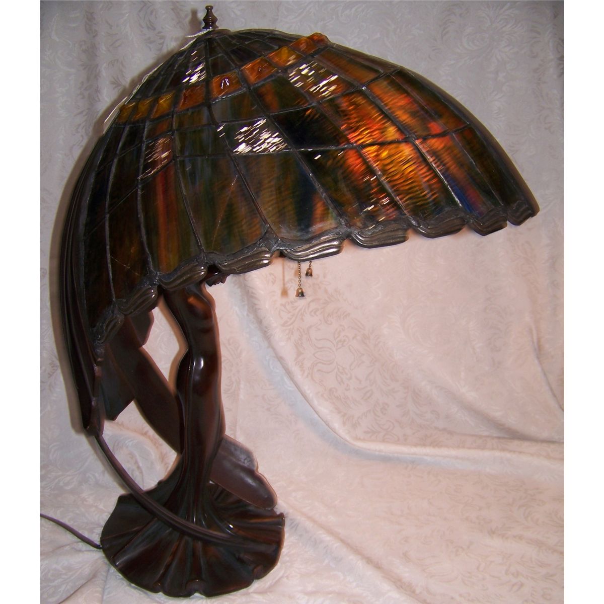 FINE TIFFANY STYLE "FLYING LADY" BRONZE & STAINED GLASS LAMP 28T X 24D
