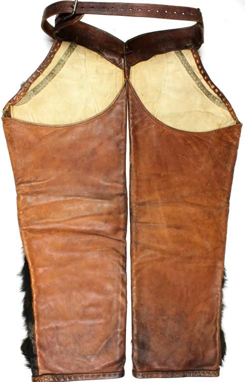 Great Visalia stamped bear skin shotgun chaps