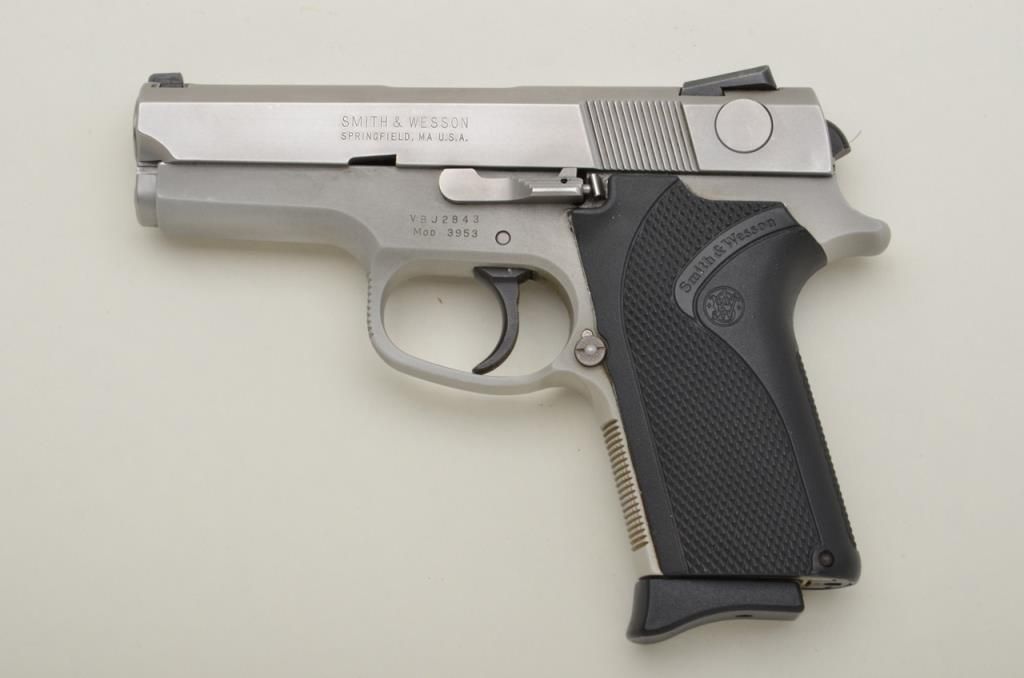 Smith & Wesson Model 3953 DA semi-auto pistol, 9mm parabellum, 3-1/2 ...