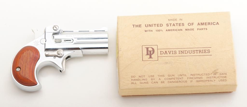 Davis Industries Model DM-22 O/U derringer, .22 Magnum cal., 2-1/4 ...