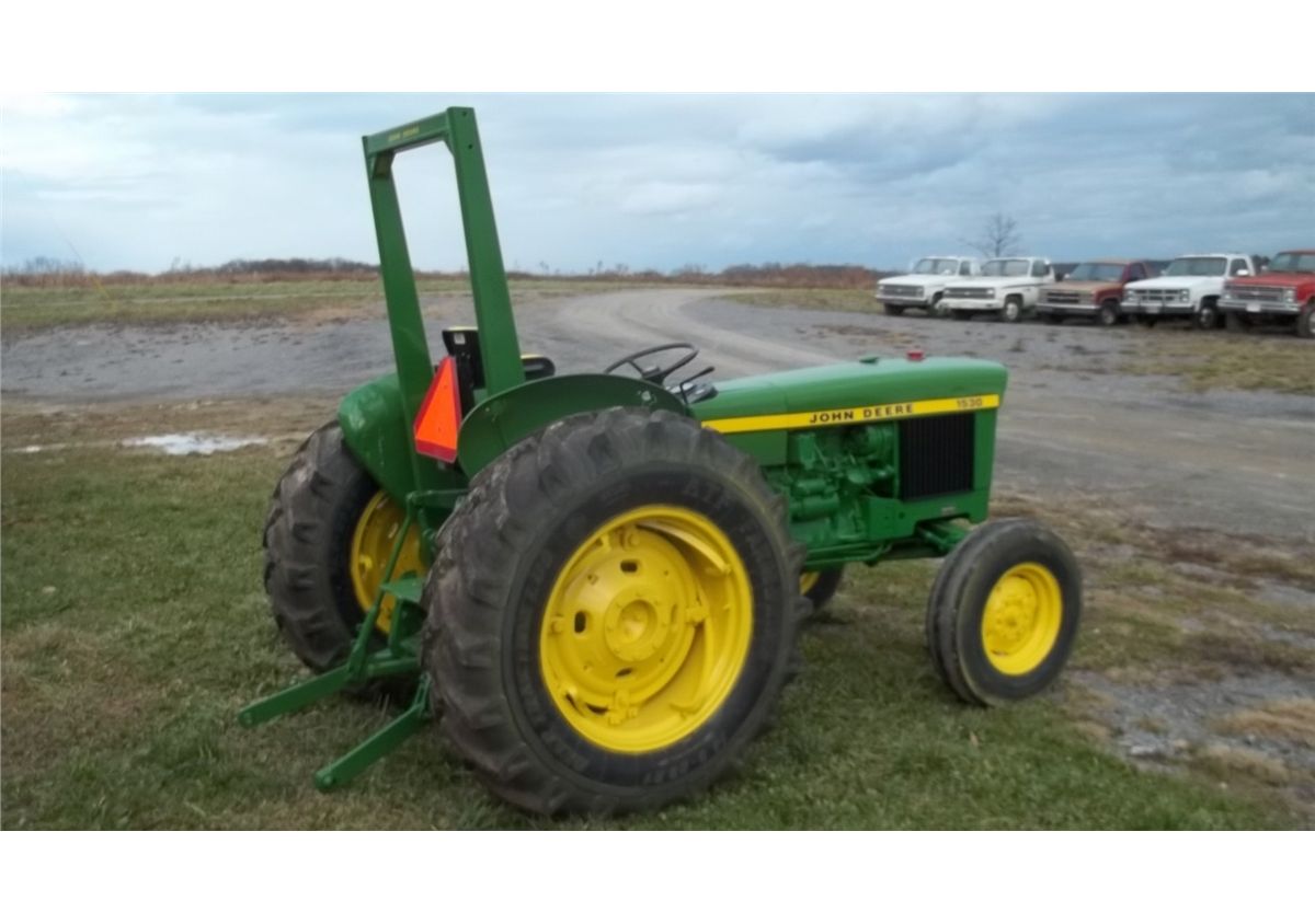 1974 John Deere 1530 Farm Tractor