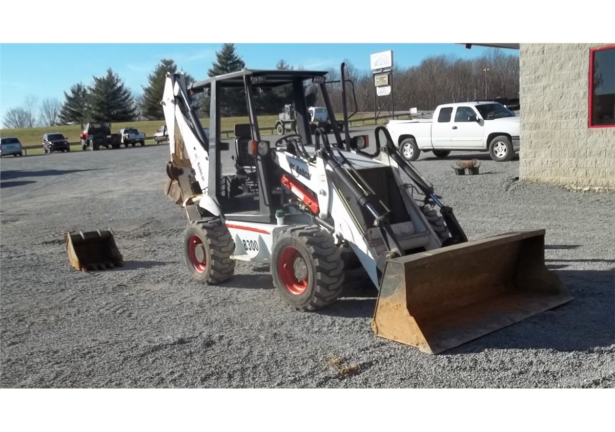 2007 Bobcat B300 Backhoe Loader