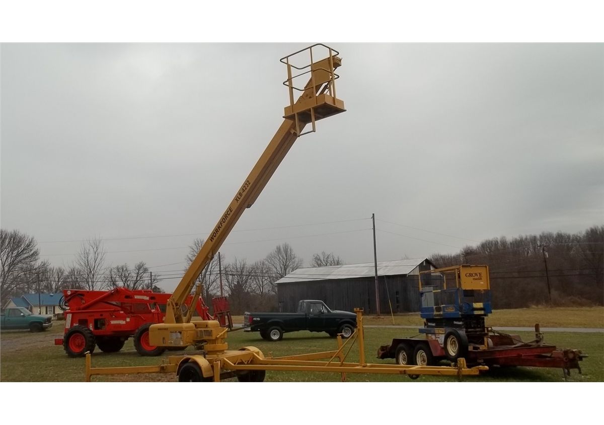 1995 Bil-Jax Workforce XLB 4232 Lift