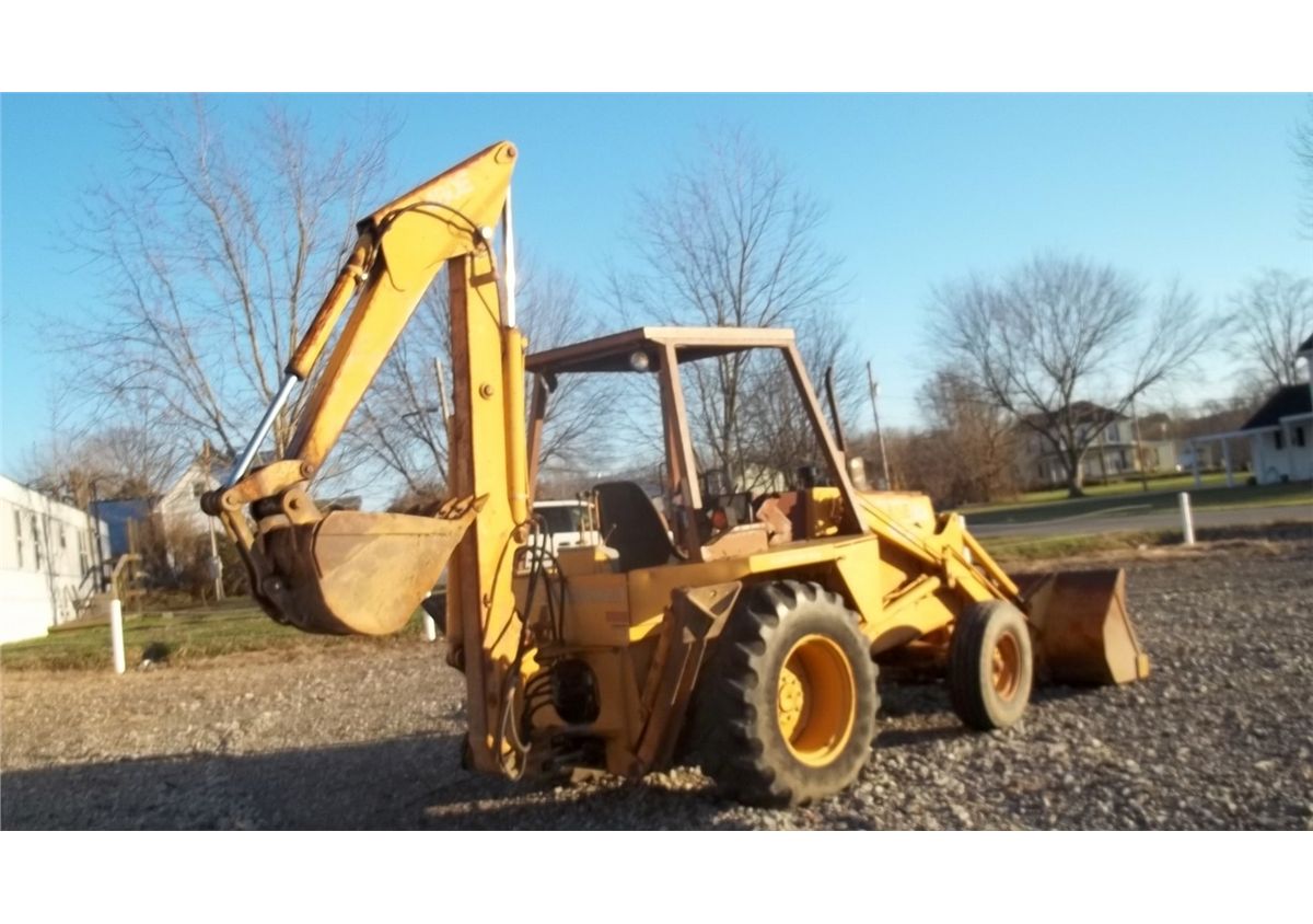 1990 Case 480E Backhoe