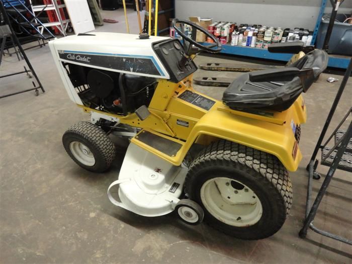 Cub Cadet Lawn Tractor - 680 Hydro - Kohler 12 hp