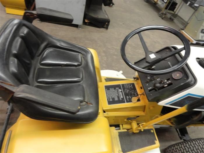 Cub Cadet Lawn Tractor - 680 Hydro - Kohler 12 hp