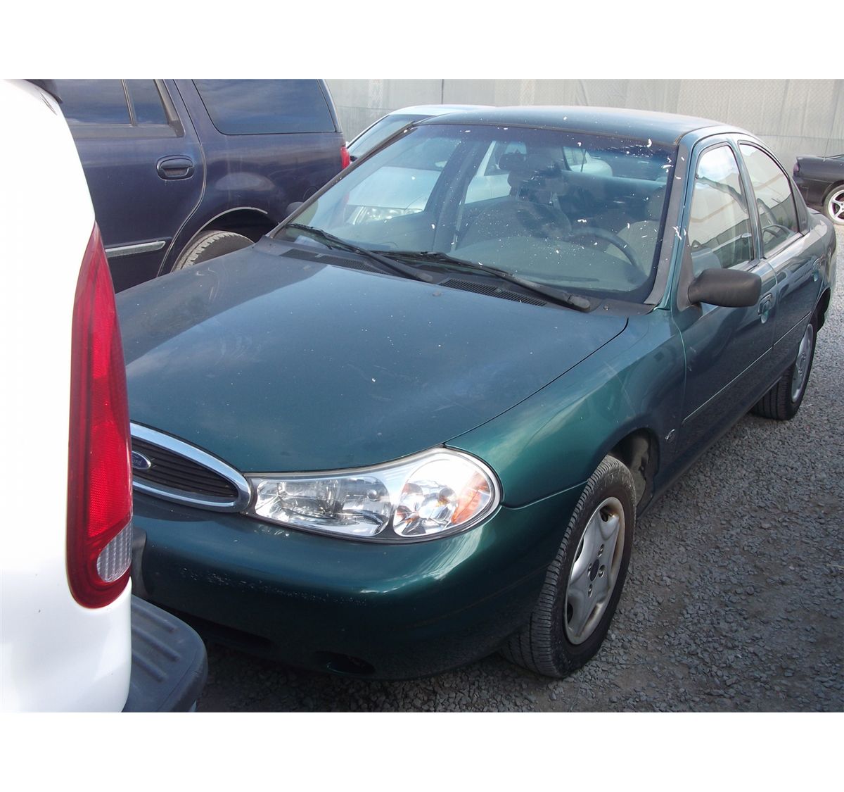 FORD CONTOUR 2000 T