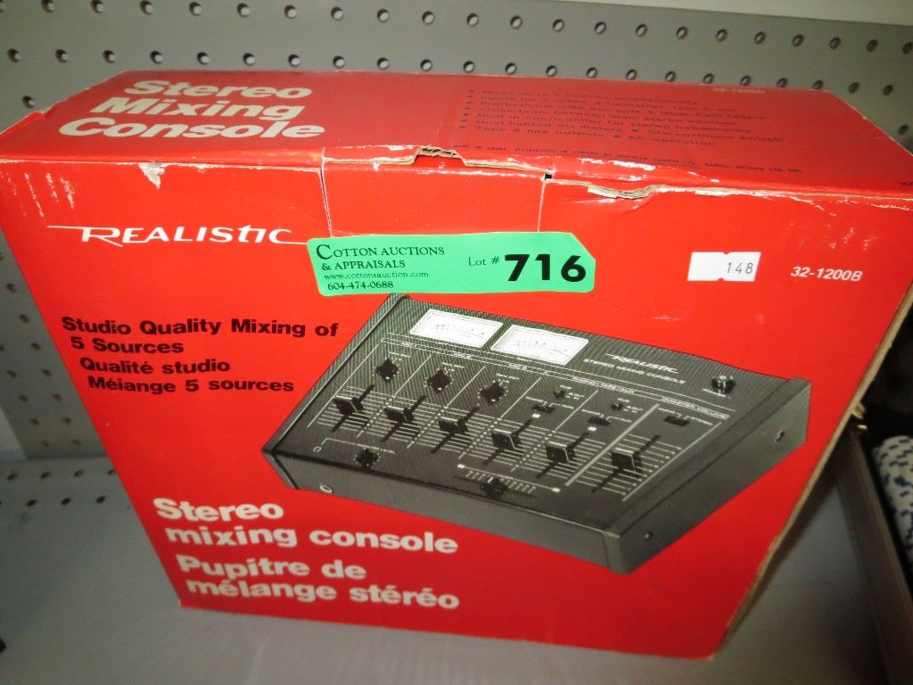 Realistic Stereo mixing console