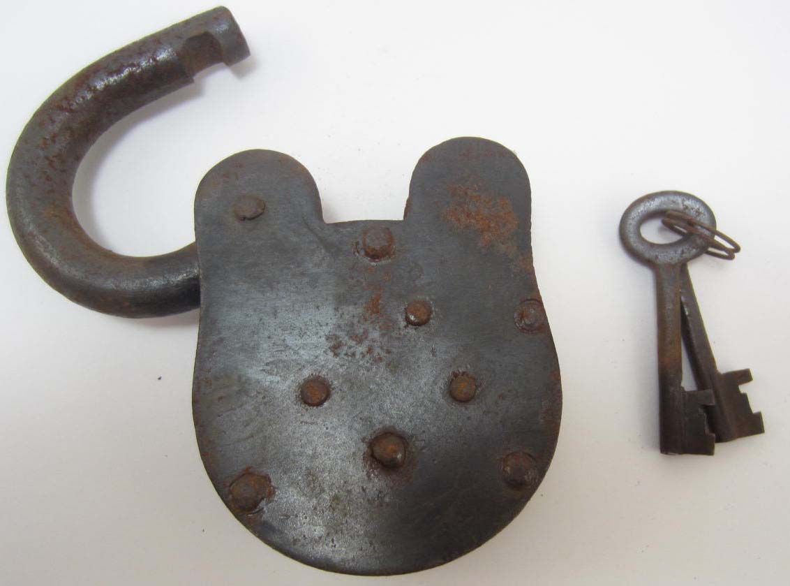 WESTERN ATLANTIC RAILROAD IRON PADLOCK W/ KEYS