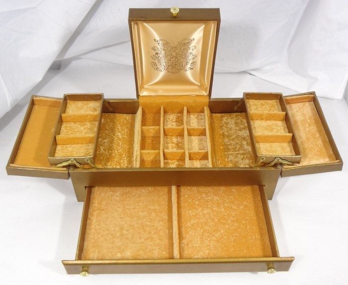 Vintage Buxton Jewelry Box