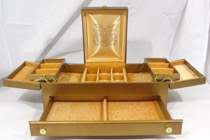 Vintage Buxton Jewelry Box
