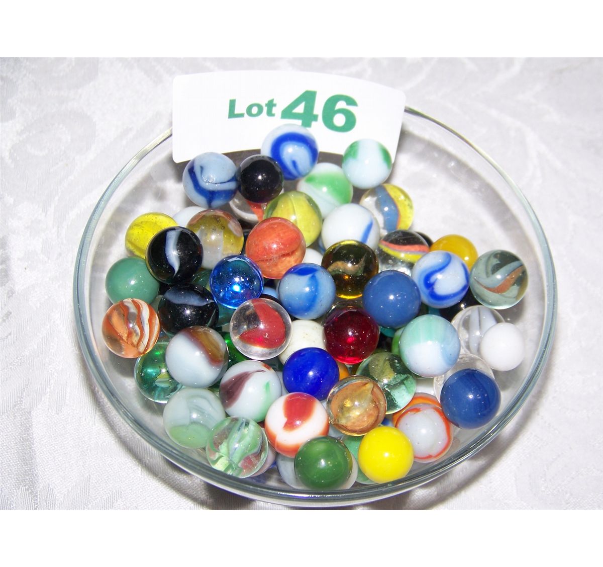 AMAZING LOT OF 100 VINTAGE MARBLES