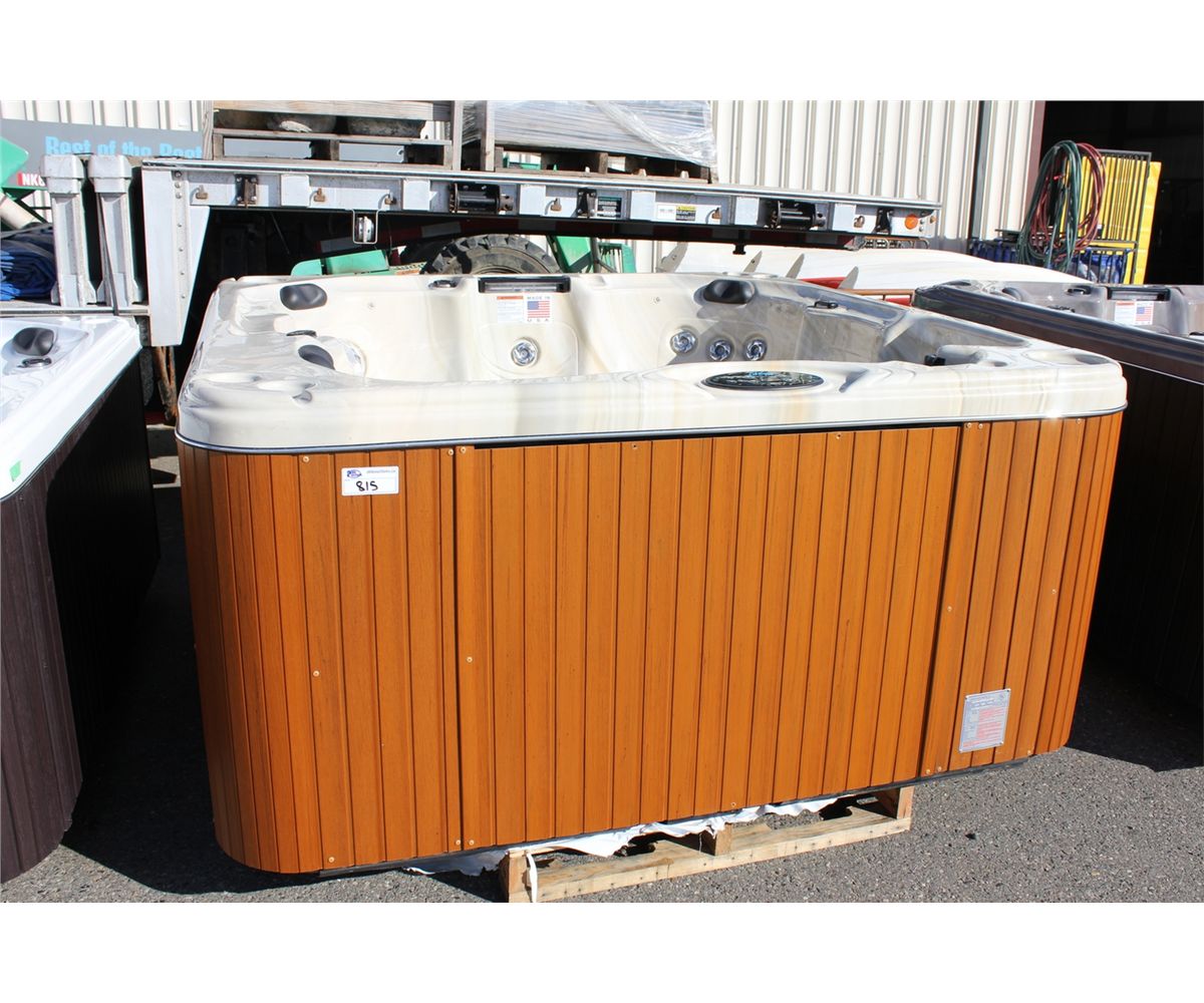 Cal Spas Connect Select Series Hot Tub With Sand Interior And 7 Teak Cabinet Cw