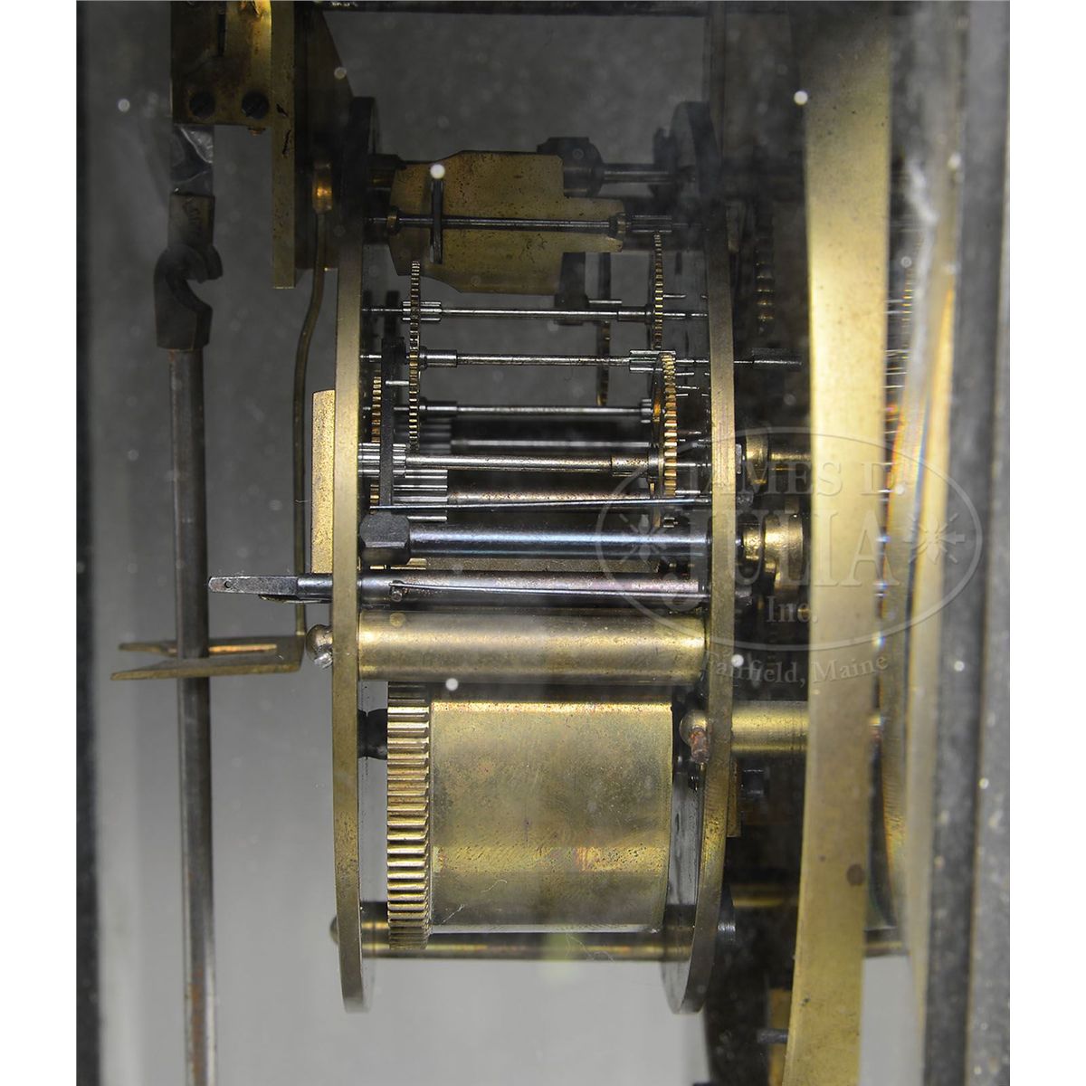 BRASS AND BEVELED GLASS REGULATOR CLOCK.