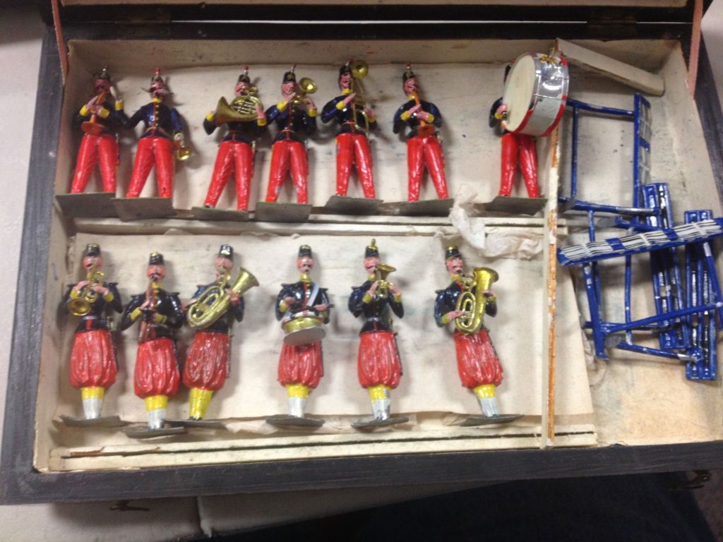 Vintage Lead Soldiers Infantry Band