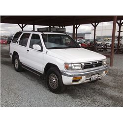 NISSAN PATHFINDER 1996 T