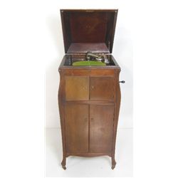 Standing Victrola