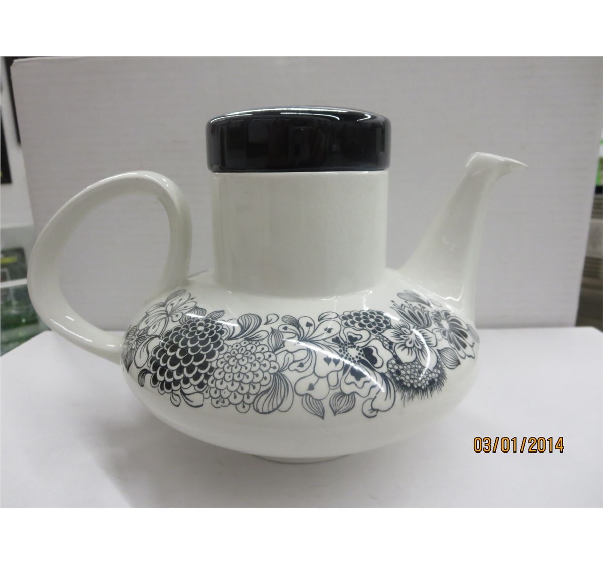 1960s Retro tea pot - Wildwood pattern