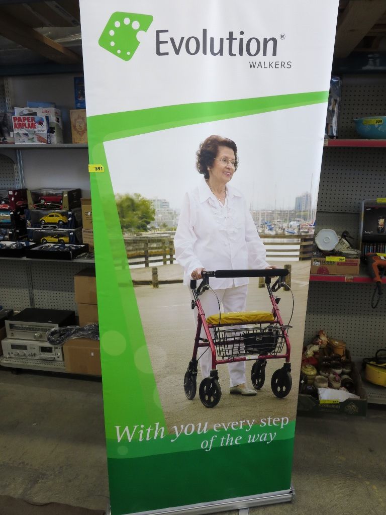Portable roll up advertising sign