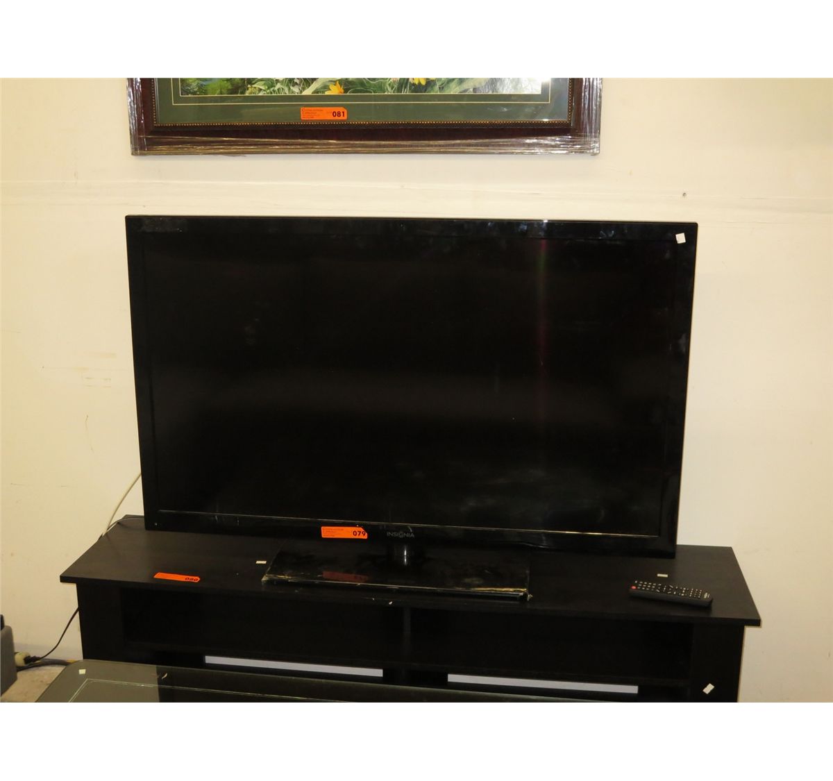 50" flat screen Insignia TV with remote