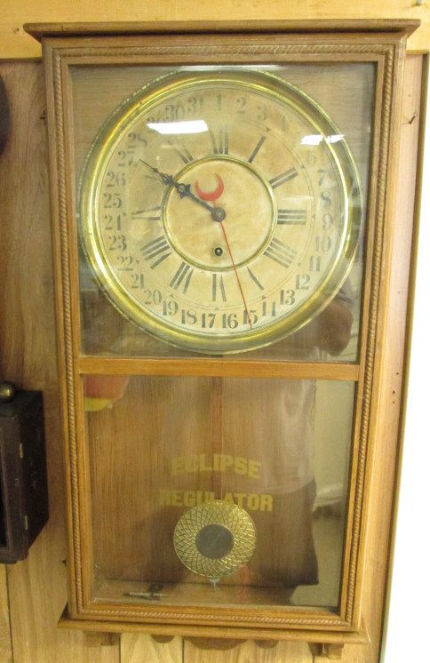 E. N. WELCH ECLIPSE 8 DAY CALENDAR REGULATOR CLOCK