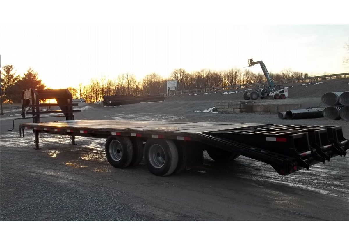 2012 Becker Gooseneck Trailer