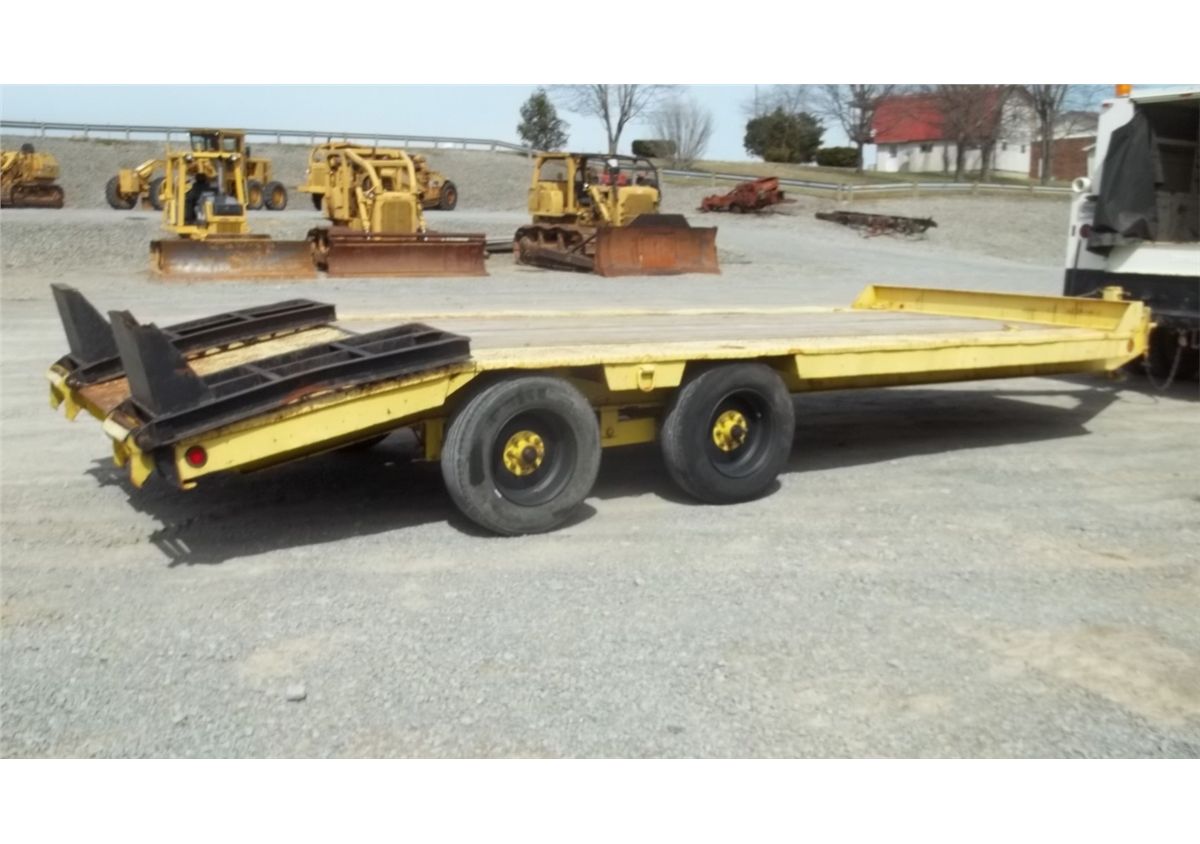 1986 Eager Beaver 9 Ton Tag Trailer