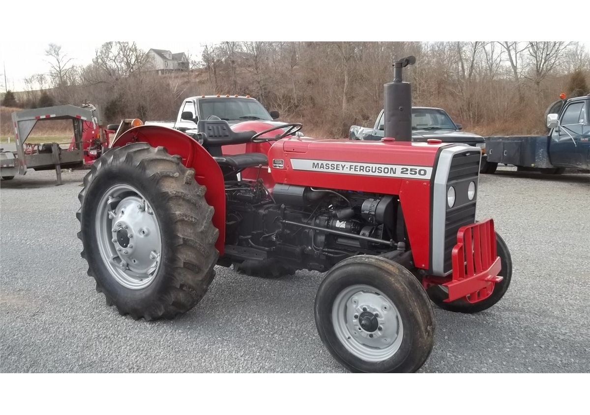 Massey Ferguson 250 Farm Tractor