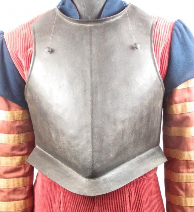 AN ENGLISH CIVIL WAR CUIRASSIER?S ARMOR