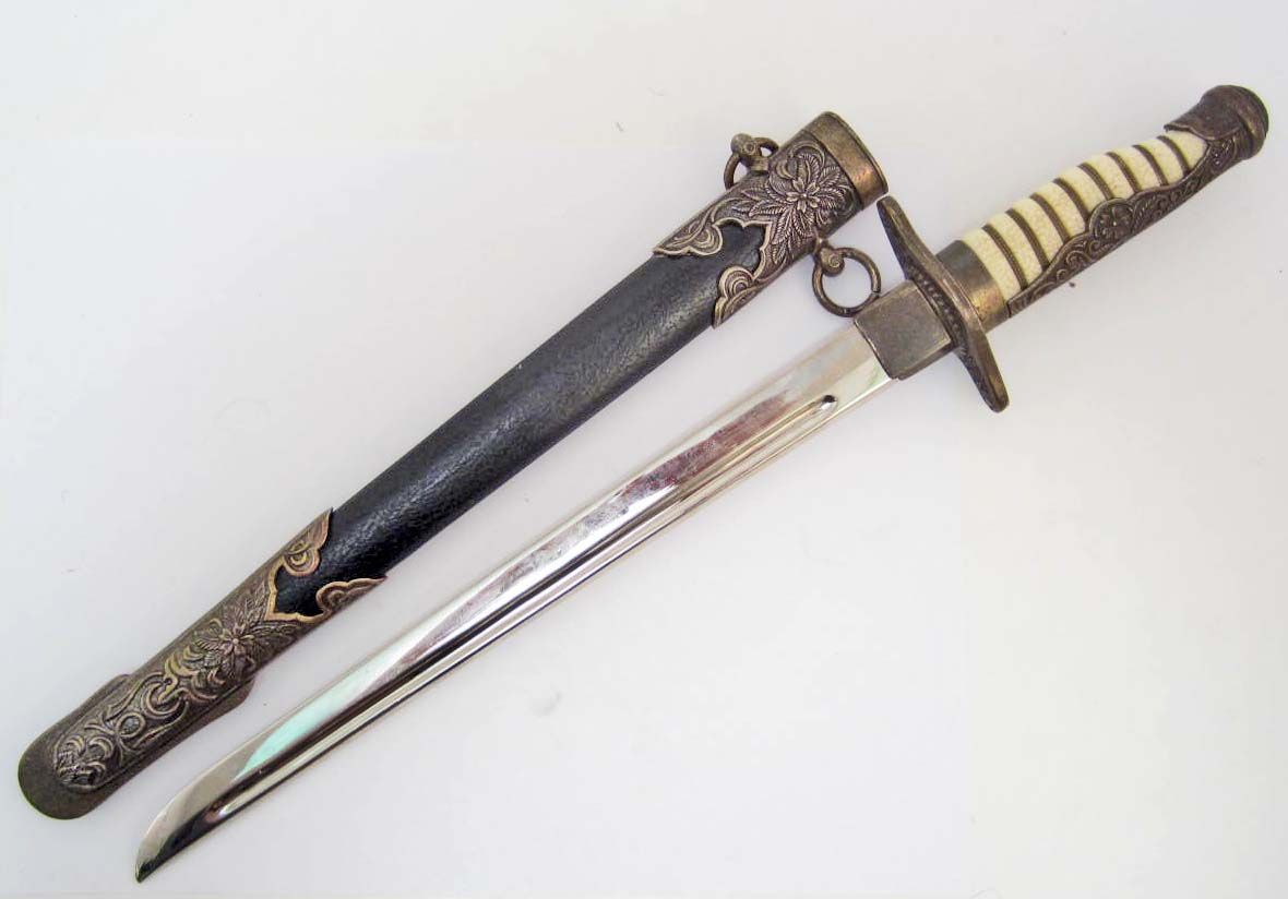JAPANESE NAVAL OFFICERS DAGGER W/ SCABBARD