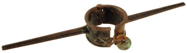Spike Clog Prison Shackle