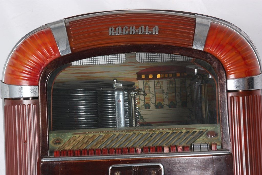 Rock-Ola Model 1422 Jukebox - 1946