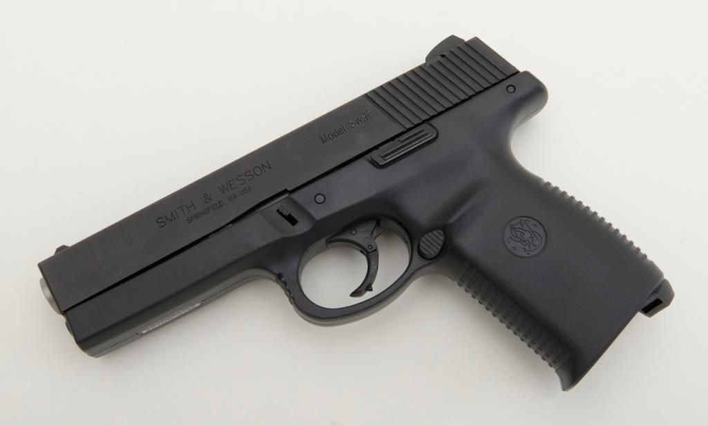 Smith & Wesson Model SW9F semi-auto pistol, 9mm cal., 4-1/2” barrel ...