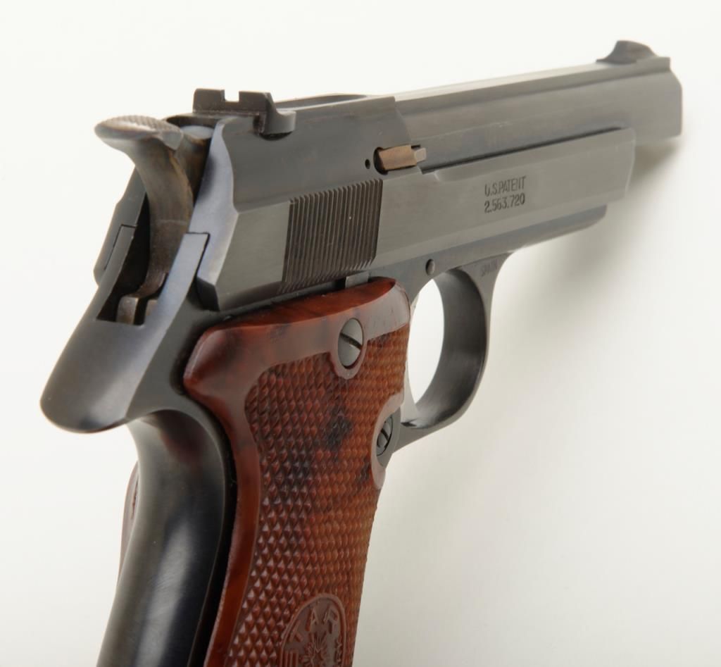 Star Model FR semi-auto pistol, .22LR cal., 4-1/4” barrel, blue finish ...