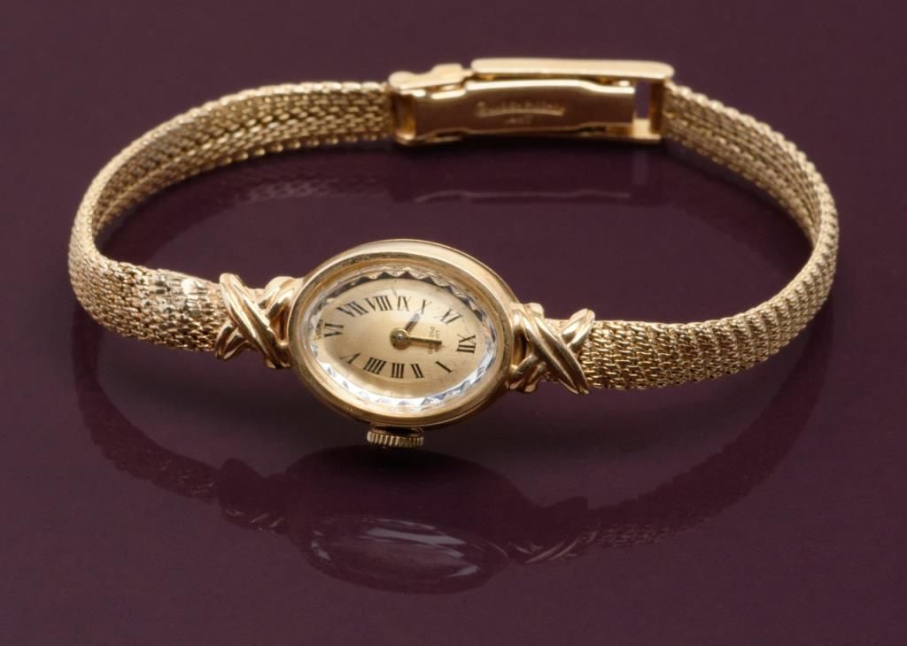 One vintage gold Lucien Picard ladies watch weighing 25 gm. In good ...