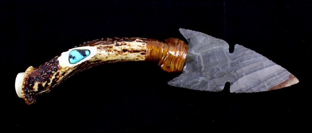 Native American Stone & Antler Knife This piece fe