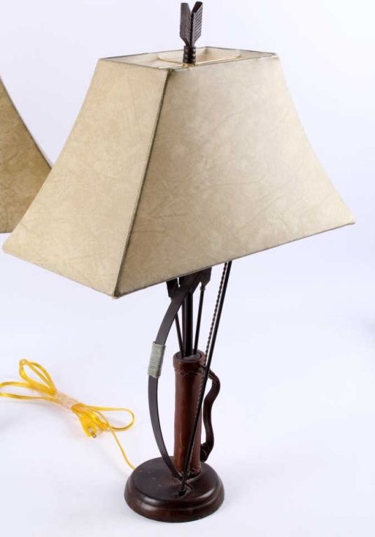 Rustic Bow & Arrow Lamps This is a set of lamps wi