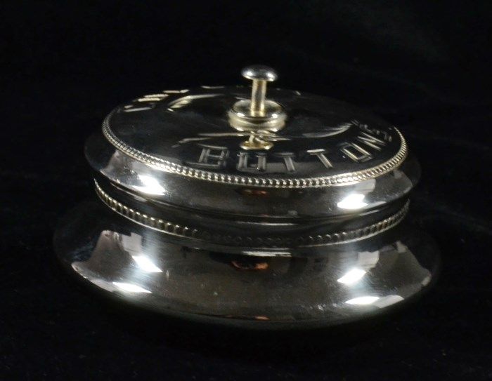Vintage Apollo Silver Co Collar Button dish