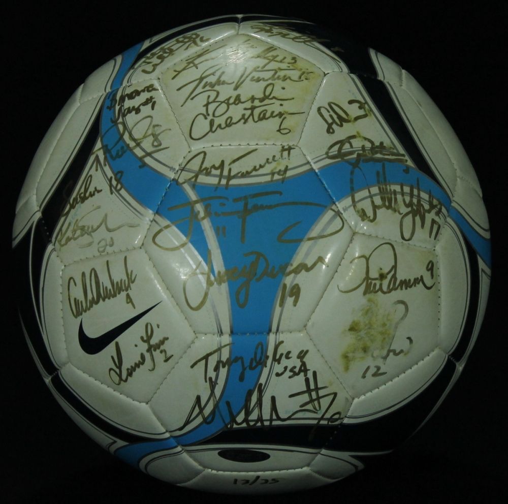 Entire 1999 US Women's World Cup Gold Medal Team Signed LE Soccer Ball ...