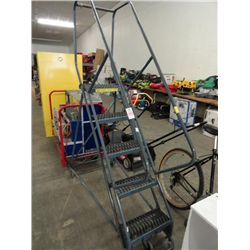 Gillis 4' Rolling Warehouse Ladder