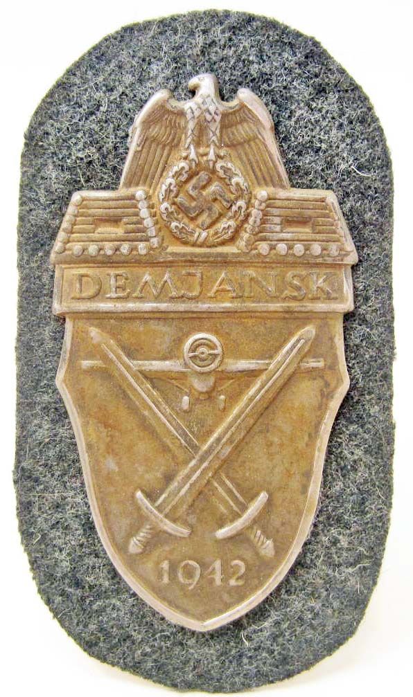 GERMAN NAZI DEMJANSK SHIELD W/ GREEN WOOL BACKING