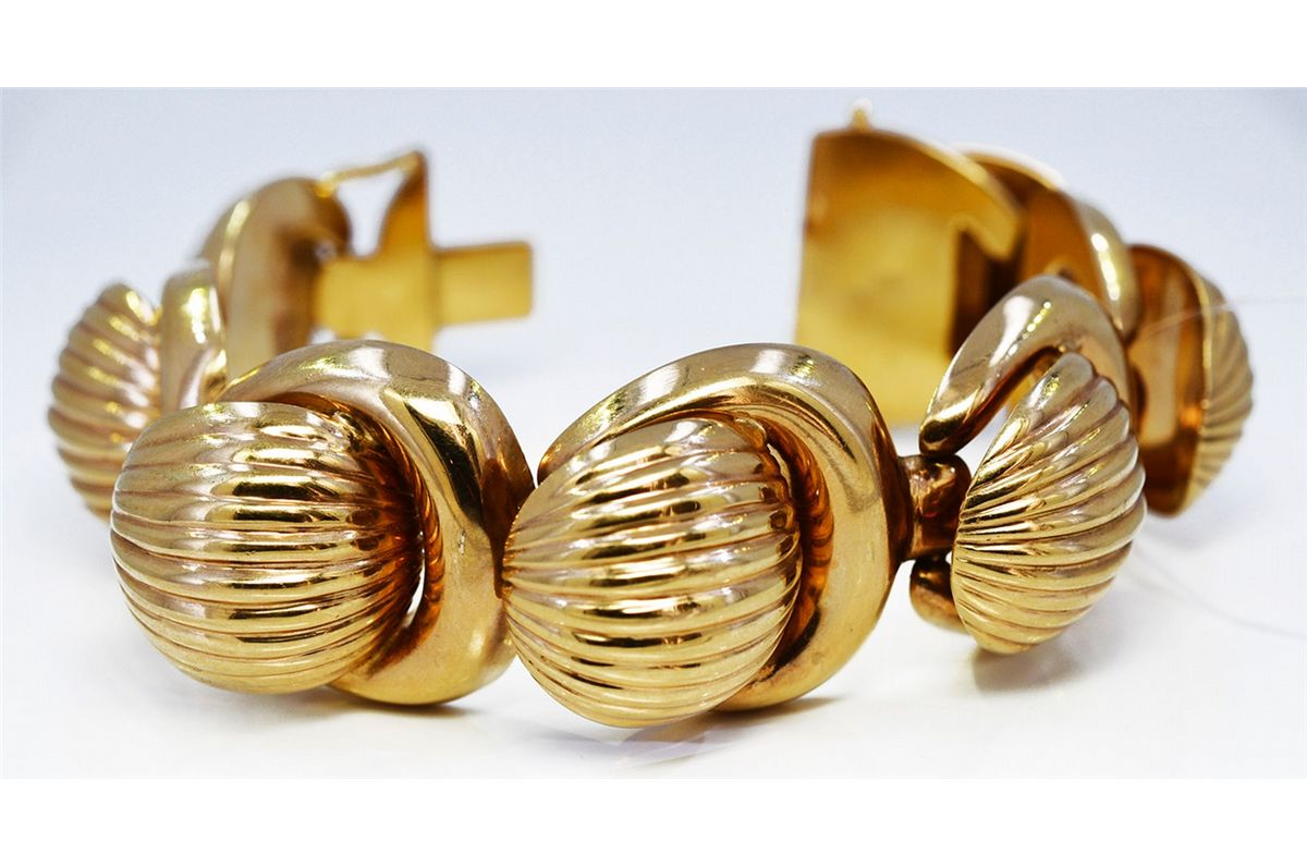 ANTIQUE/ESTATE Gold Clam Shape Bracelet