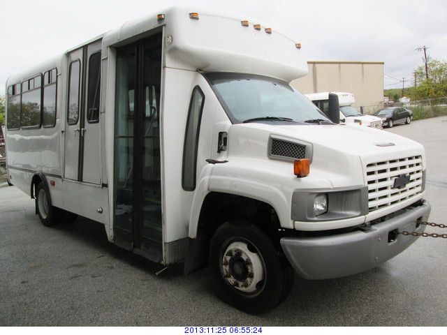 2006 - CHEVROLET SHUTTLE BUS