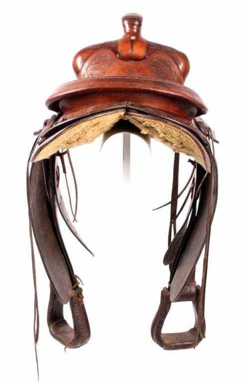 Joe Salas Saddle Reno, NV Floral Carved ca 1930