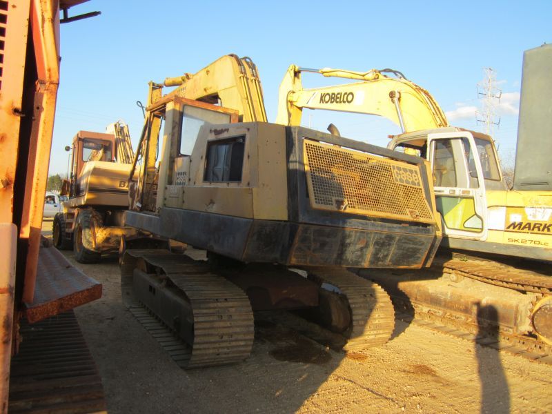 CASE 880 HYDRAULIC EXCAVATOR, S/N 6200062, 8' STICK, 42" BUCKET, CANOPY ...