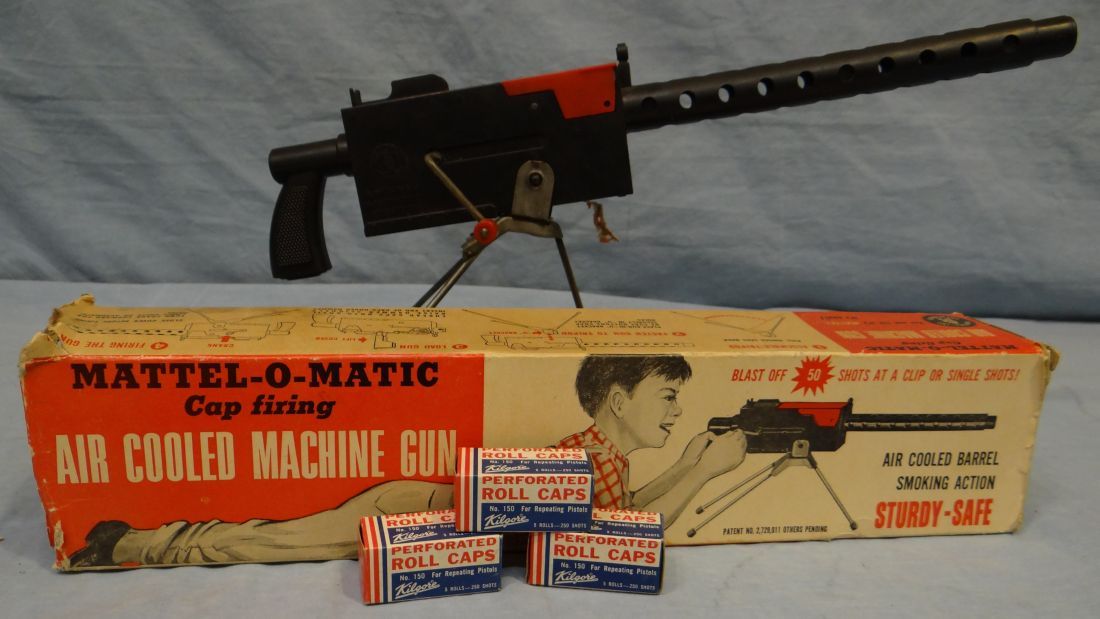 MATTEL-O-MATIC toy machine gun w/caps