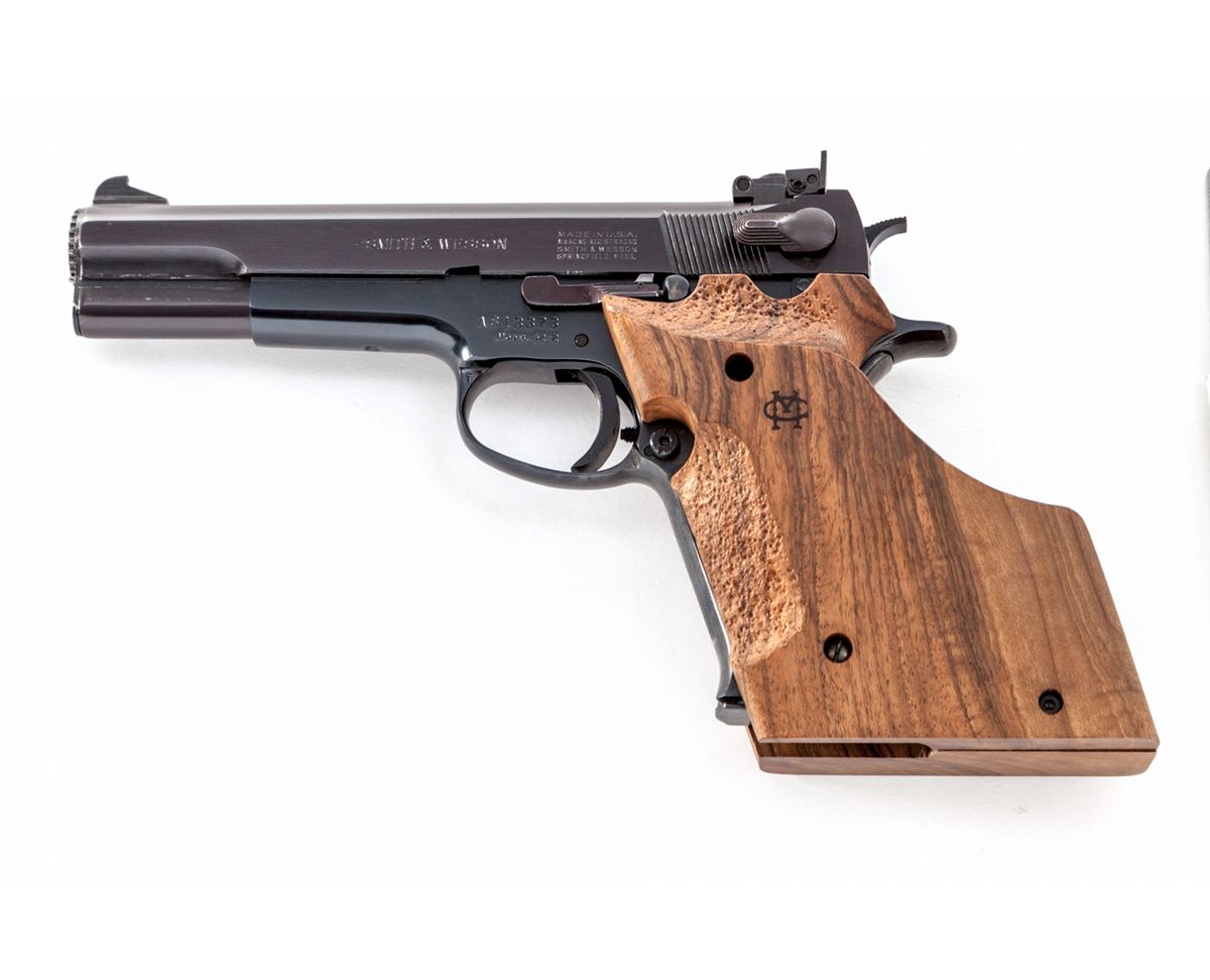 S&W Model 52-2 Semi-Automatic Pistol