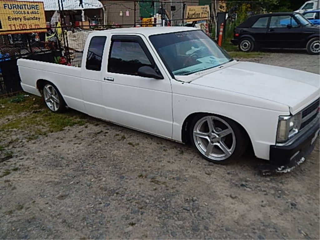 S.T.O.A - CHEV S10 - LOW RIDER TRUCK - NEEDS RESTORING -350 SMALL BLOCK ...