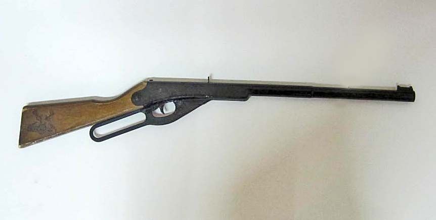 VINTAGE DAISY BUCK MODEL 105B BB AIR GUN RIFLE